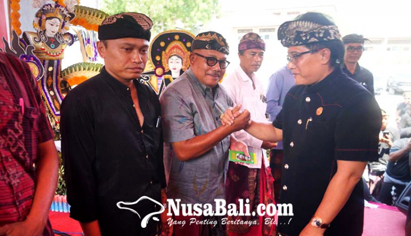 Bupati Giri Prasta Gelontor Bantuan Hibah Rp 47,2 Miliar | BPK RI ... Bupati Giri Prasta Gelontor Bantuan Hibah Rp 47,2 Miliar | BPK RI ...